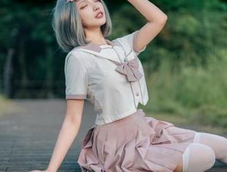 蜜桃社 – 缇娜美Tinami夏日晨曦图集，尽揽清新美图的无限温暖与柔情.txt - 丸叶杉