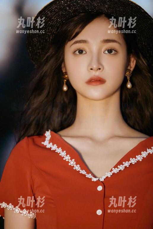 蜜桃社 – 缇娜美Tinami夏日晨曦图集，尽揽清新美图的无限温暖与柔情.txt - 丸叶杉